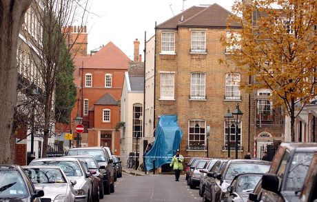 Police Outside Upper Cheyne Row Home Editorial Stock Photo - Stock ...