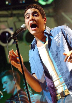 EX HEARSAY BAND MEMBER NOEL SULLIVAN PERFORMING AT THE POINT, CARDIFF ...