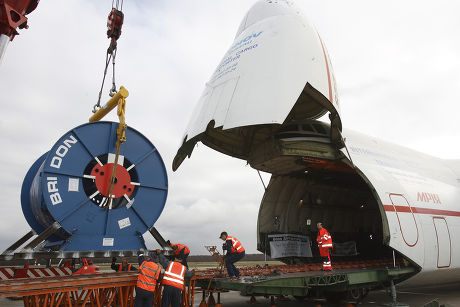 55 Aircraft cargo hold Stock Pictures, Editorial Images and Stock ...