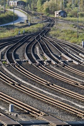 250 Elevated railway track Stock Pictures, Editorial Images and Stock ...