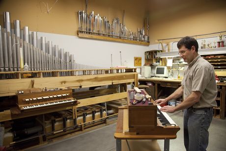 250 Mechanical musical instrument Stock Pictures, Editorial Images and ...