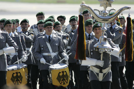 49 Army band parades Stock Pictures, Editorial Images and Stock Photos ...