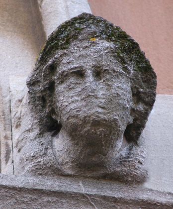 ERODED STONE STATUES IN LONDON, BRITAIN - JAN 2005 Stock Pictures ...