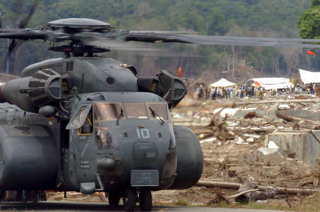 Survivors Tsunami Rush Us Navy Helicopter Editorial Stock Photo - Stock ...
