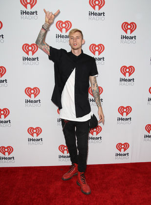 9 Mgk hand gesture devil devils horn horns Stock Pictures, Editorial ...