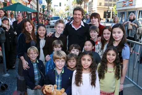 Dennis Quaid Honored With Star Stock Pictures, Editorial Images and ...