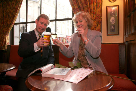 Camilla Parker Bowles Lookalike Wendy Ellis Editorial Stock Photo ...