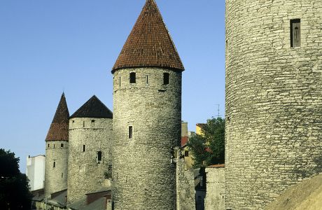 76 Gun turrets Stock Pictures, Editorial Images and Stock Photos ...