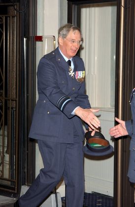 43 Air commodore uniform Stock Pictures, Editorial Images and Stock ...