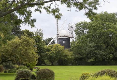 Windmill House Barnet Gate Mill Background Editorial Stock Photo ...