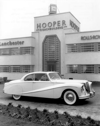 Golden Zebra Daimler Motorcar Boasted Zebra Editorial Stock Photo ...