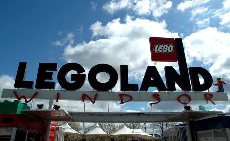 Legoland Entrance Legoland Windsor Berkshire Britain Editorial Stock ...