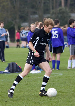 PRINCE WILLIAM PLAYING IN A RUGBY SEVENS TOURNAMENT, ST ANDREWS ...