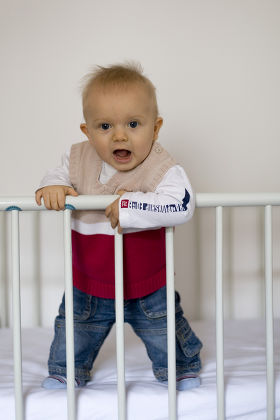 42 Children in cribs Stock Pictures, Editorial Images and Stock Photos ...