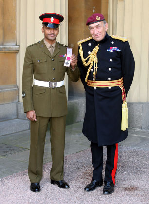 Private Johnson Beharry Awarded Victoria Cross Editorial Stock Photo ...