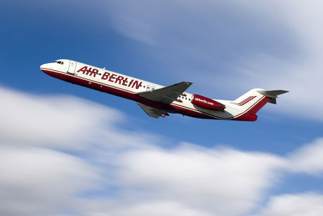 31 Jet propelled aircraft Stock Pictures, Editorial Images and Stock ...