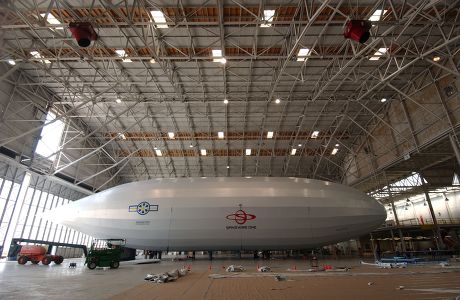 47 Airship construction Stock Pictures, Editorial Images and Stock ...