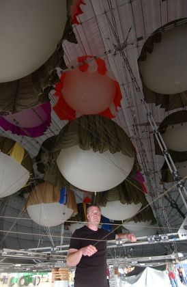 50 Blimp in flight Stock Pictures, Editorial Images and Stock Photos ...