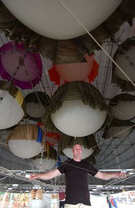 50 Blimp in flight Stock Pictures, Editorial Images and Stock Photos ...