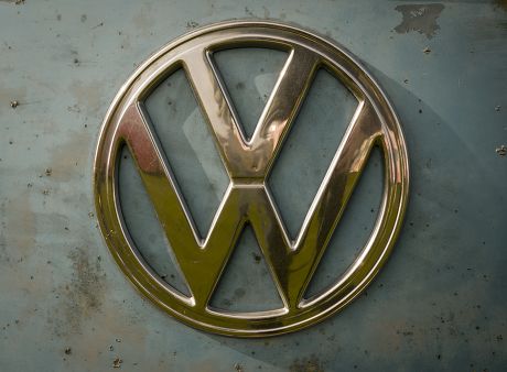 96 Volkswagen car emblem Stock Pictures, Editorial Images and Stock ...