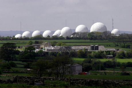 __COUNT__ PEACE CAMPAIGNER LINDIS PERCY, RAF MENWITH HILL, NORTH ...