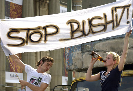 6 Pacifist banners Stock Pictures, Editorial Images and Stock Photos ...