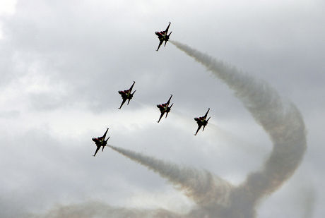 40 Formation of fighter airplanes Stock Pictures, Editorial Images and ...