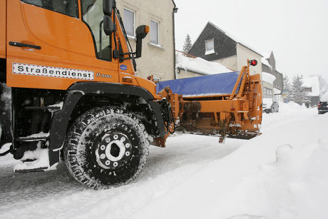 3 Cleanig snow Stock Pictures, Editorial Images and Stock Photos ...
