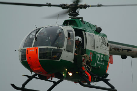 47 Helicopter support team exercise Stock Pictures, Editorial Images ...