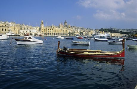 View Senglea Over Dockyard Creek Birgu Editorial Stock Photo - Stock ...