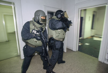 Deu Germany Police Swat Team Arresting Editorial Stock Photo - Stock ...