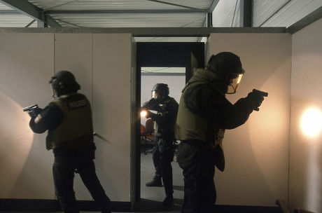 Deu Germany Police Swat Team Arresting Editorial Stock Photo - Stock ...