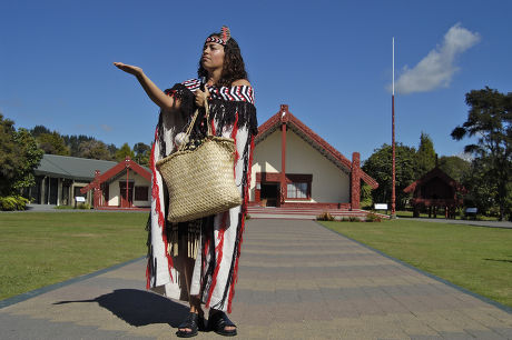 Folcloristic Maori Show Community House Whakarewarewa Editorial Stock ...