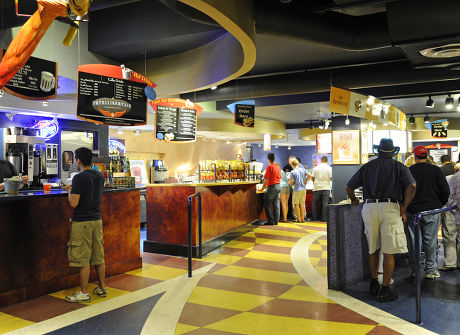 80 Convenience restaurants Stock Pictures, Editorial Images and Stock ...
