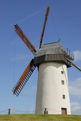 5wing Windmill Moving Rotor Tower Skerries Editorial Stock Photo ...