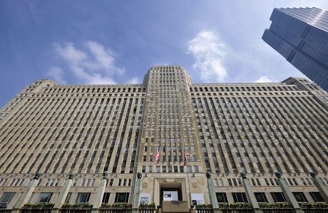17 Merchandise mart building Stock Pictures, Editorial Images and Stock ...