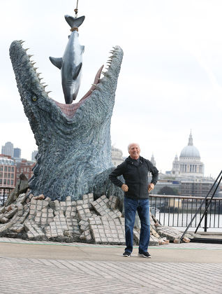Lifesized Mosasaurus Jurassic World Today Unveiled Editorial Stock ...