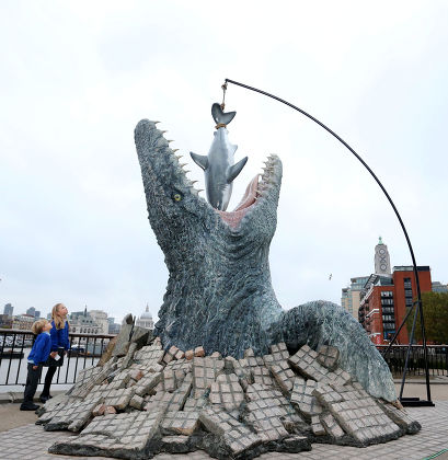 Lifesized Mosasaurus Jurassic World Today Unveiled Editorial Stock ...