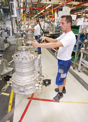 Operators Working Production Gearboxes Automotive Industry Editorial ...