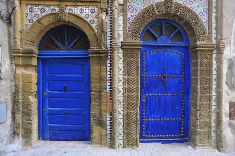 250 Stone apartment buildings Stock Pictures, Editorial Images and ...