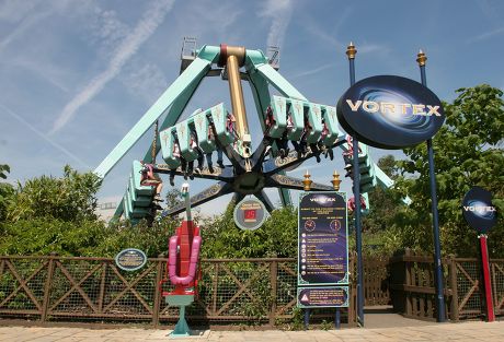 THORPE PARK, SURREY, BRITAIN - JUN 2005 Stock Pictures, Editorial ...