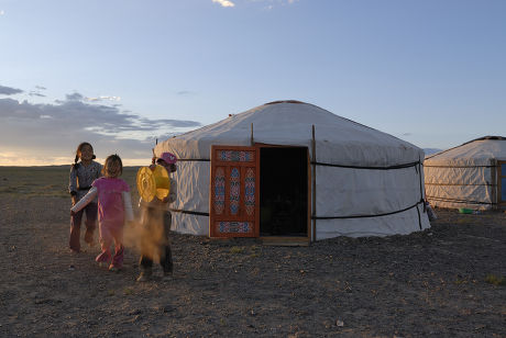 250 Indigenous kids playing Stock Pictures, Editorial Images and Stock ...