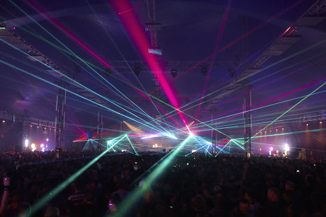 90 Red beam light Stock Pictures, Editorial Images and Stock Photos ...