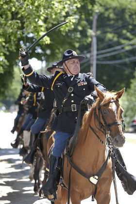 250 American police uniform Stock Pictures, Editorial Images and Stock ...