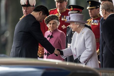Queen Elizabeth Ii Greets Chinese President Editorial Stock Photo ...