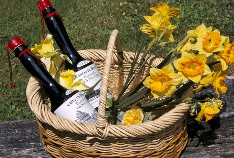 40 Calvados alcohol Stock Pictures, Editorial Images and Stock Photos ...