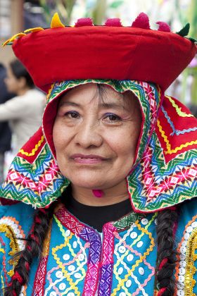 Portrait Peruvian Woman Traditional Dress Editorial Stock Photo - Stock ...