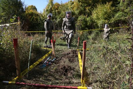 61 Demining works Stock Pictures, Editorial Images and Stock Photos ...