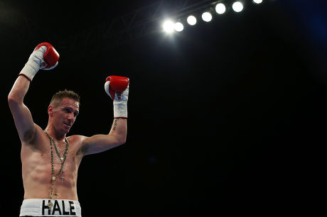 Steven Hale Celebrates Winning Lightweight Contest Editorial Stock ...