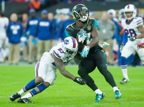 __COUNT__ NFL International series, Game 13, Buffalo Bills v ...